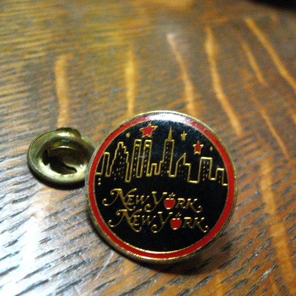 New York City | Accessories | New York City Skyline Vintage Lapel Pin ...